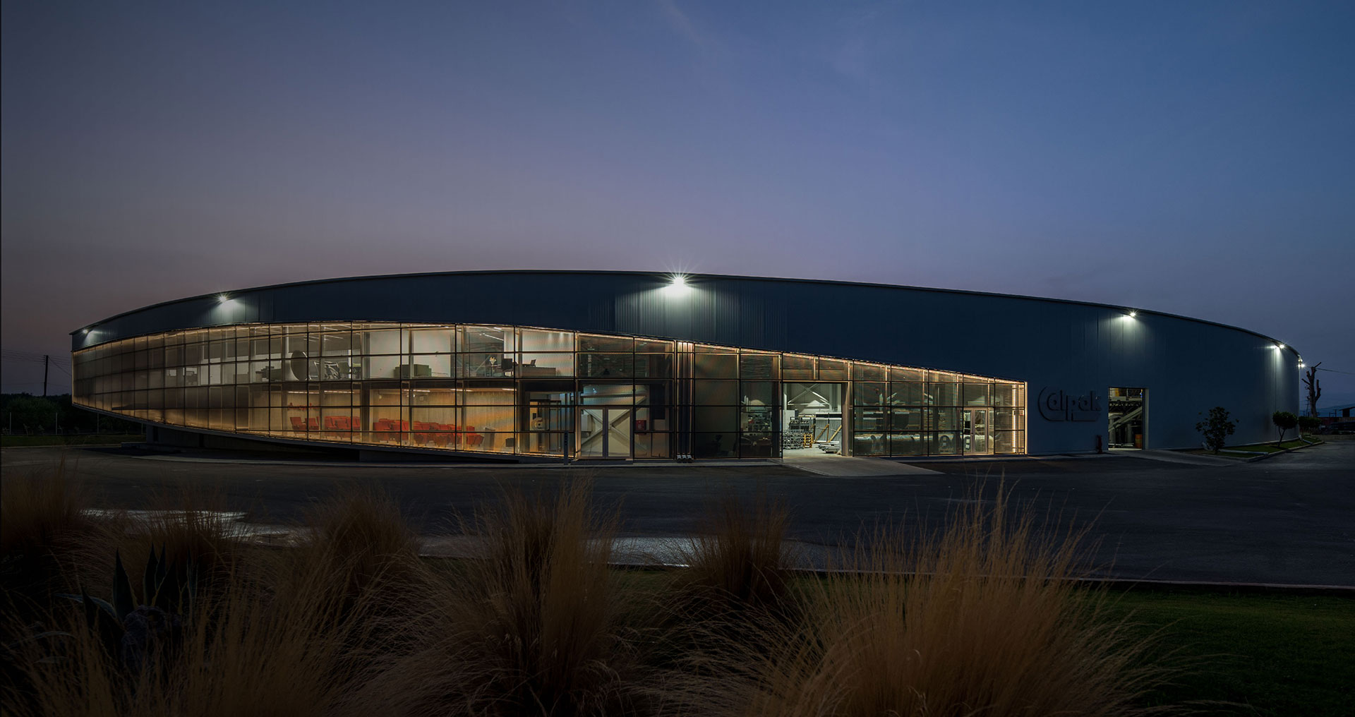 Ηλιακοί θερμοσίφωνες Calpak. Κορυφαίοι Ηλιακοί από το 1976 - Calpak